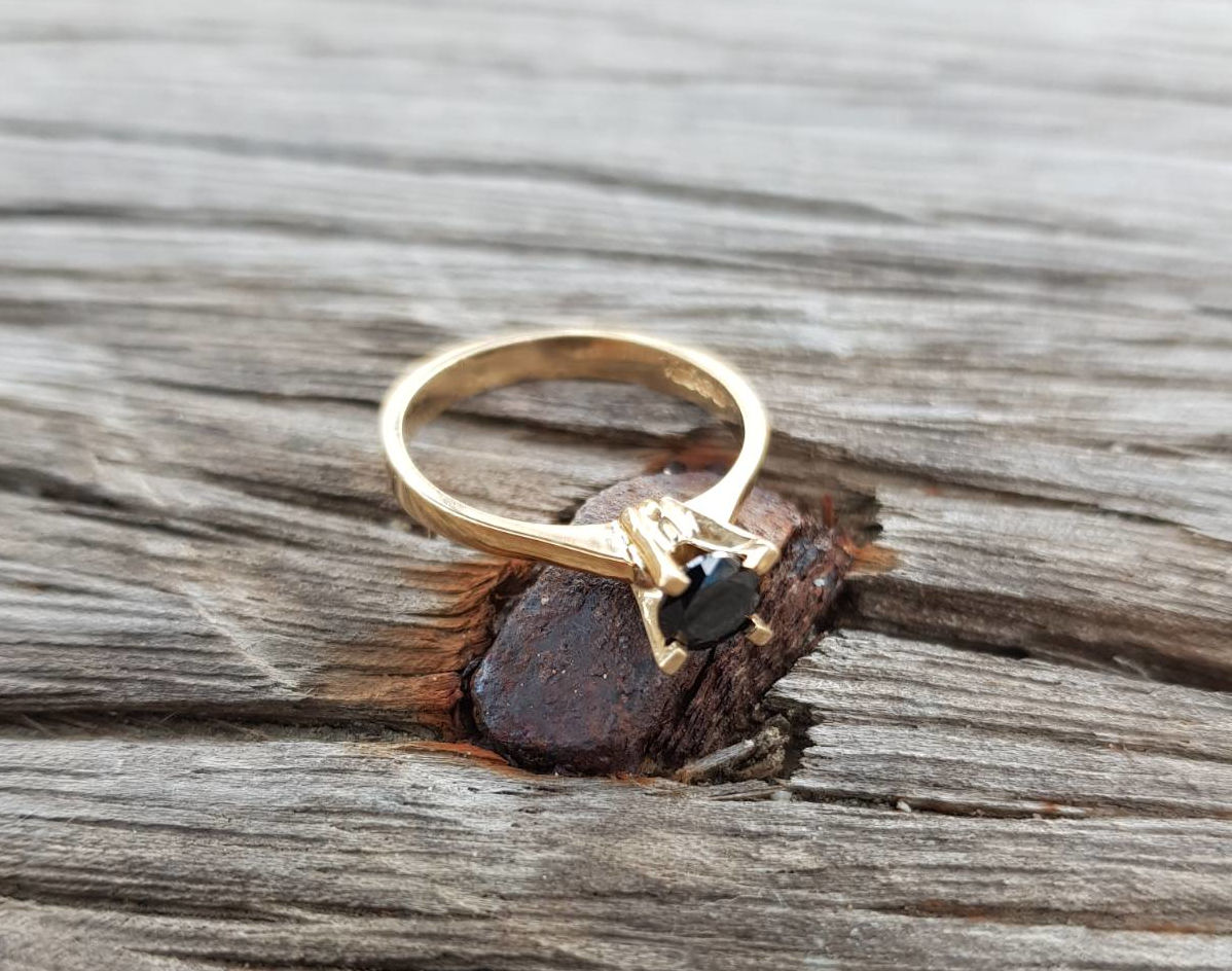 What Makes the Black Diamond Unique? - Constantinou Jewels